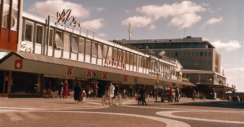 Försäljningen av Vällingby Centrum är en skam | Dagens Arena